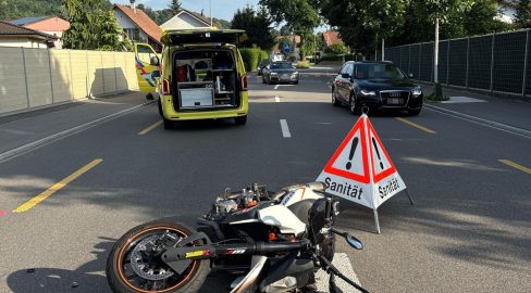 Kappel SO: Töff-Unfall – kracht ins Heck, Lenker ins Spital